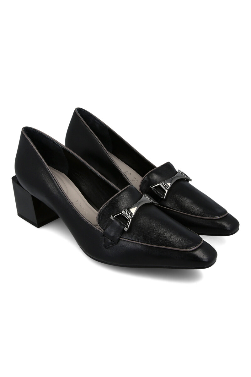 SHOES | AVANGARDIA CONCEPT STORE
